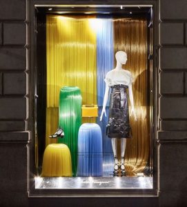 Visual fashion merchandising: the rule of 3 - Italian E-Learning ...